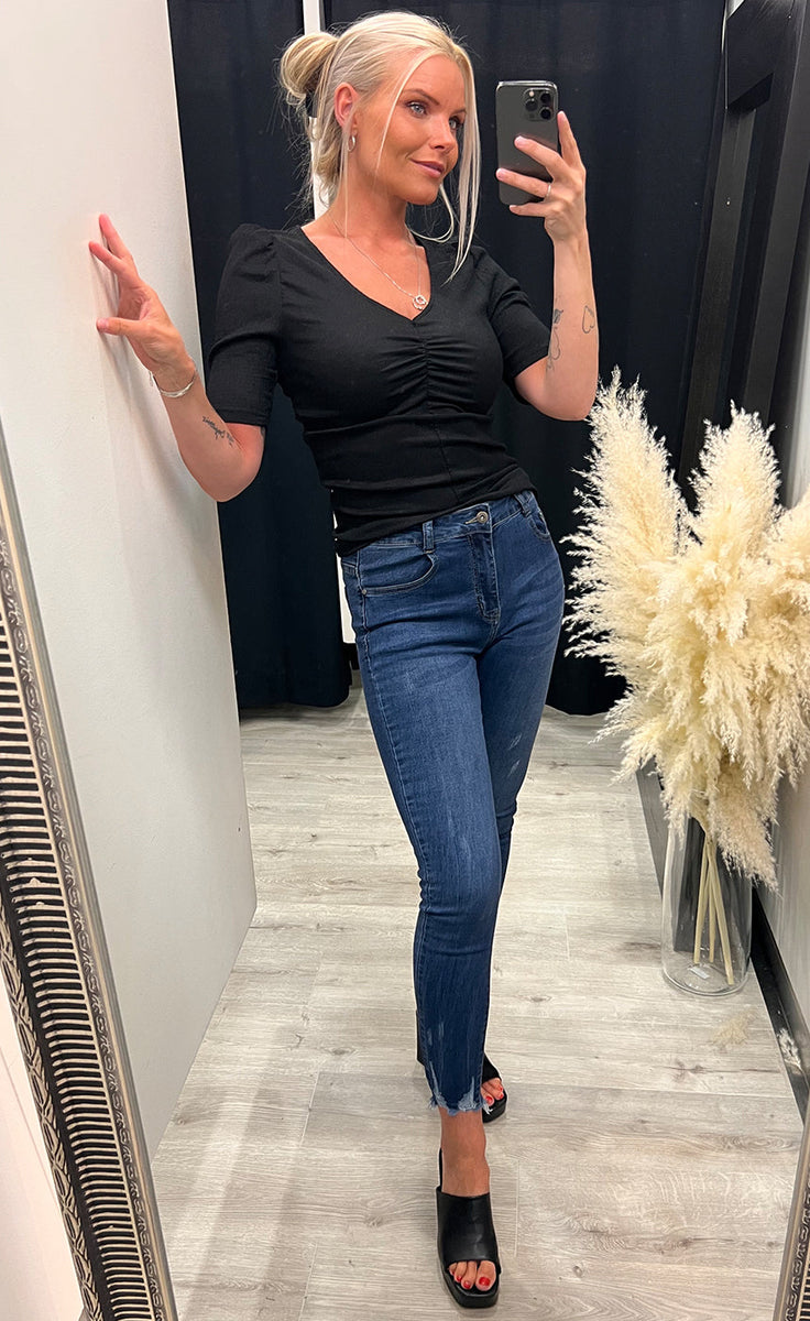 Margot top - black – Centro Akureyri